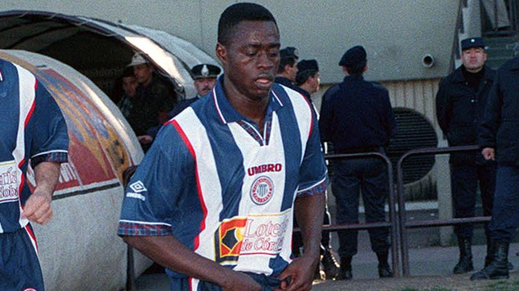 La singular historia de Prince Amoako, el ghanés que llegó a jugar una ...